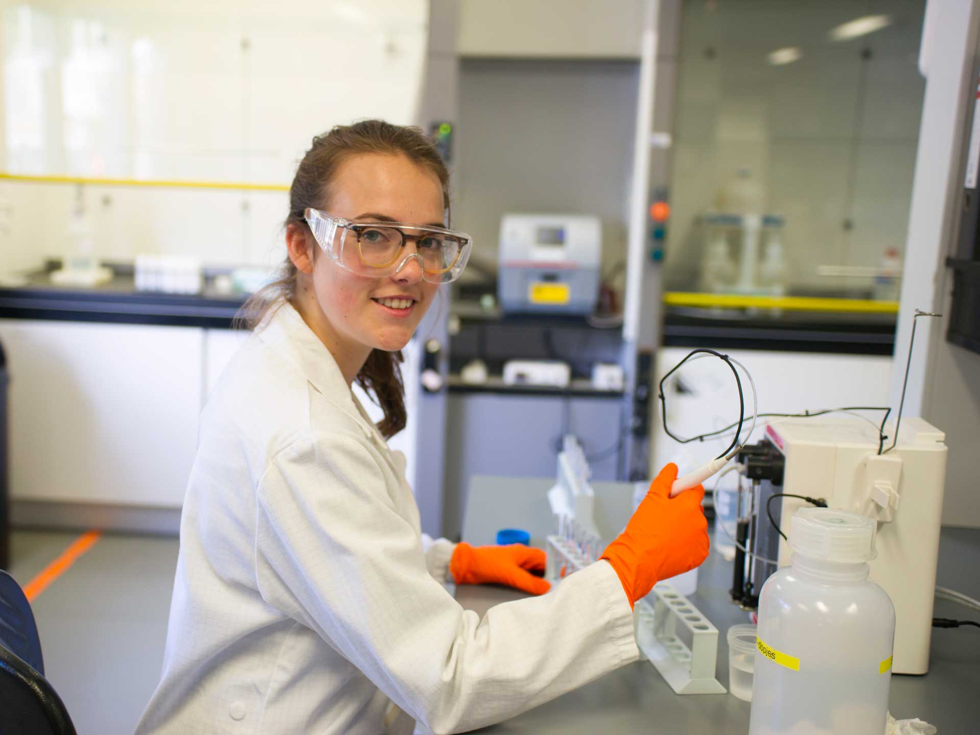 Levasil® CA for production of synthetic zeolites