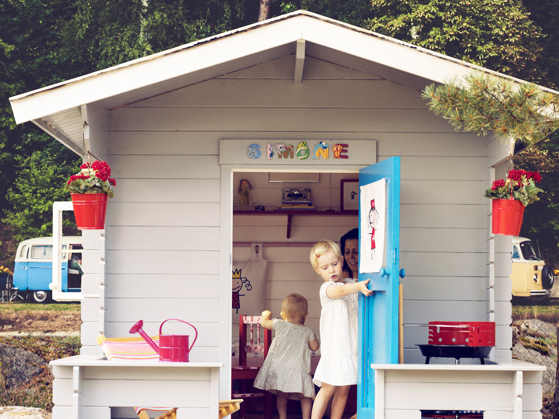 Performance additives for architectural paints